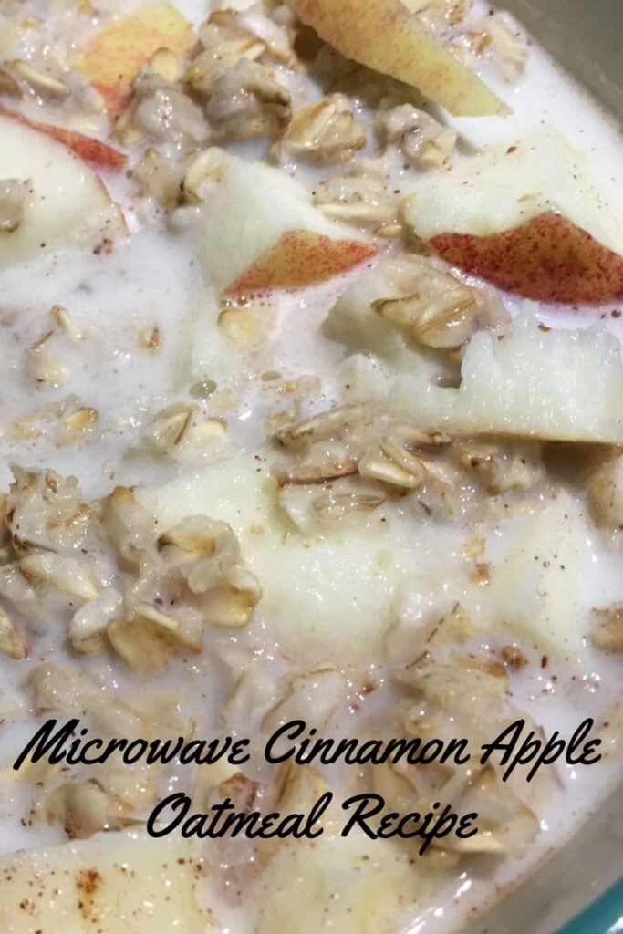 Microwave Cinnamon Oatmeal With Apples
