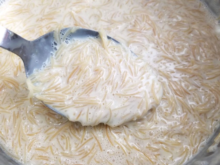 Sweet Vermicelli Pudding - 3 Ingredient Creamy Vermicelli Dessert