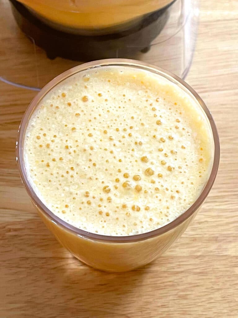 Banana Mandarin Orange Juice Smoothie