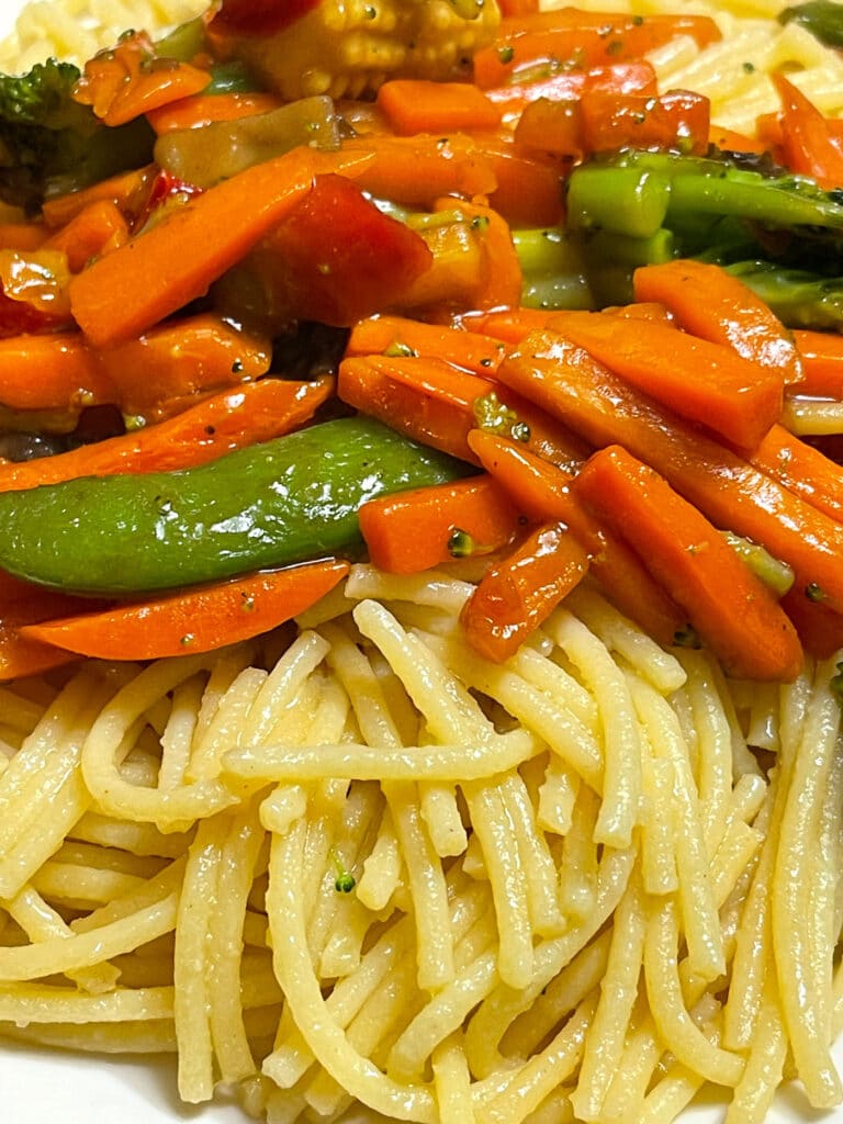 Frozen Vegetable Stir Fry With Rice Noodles