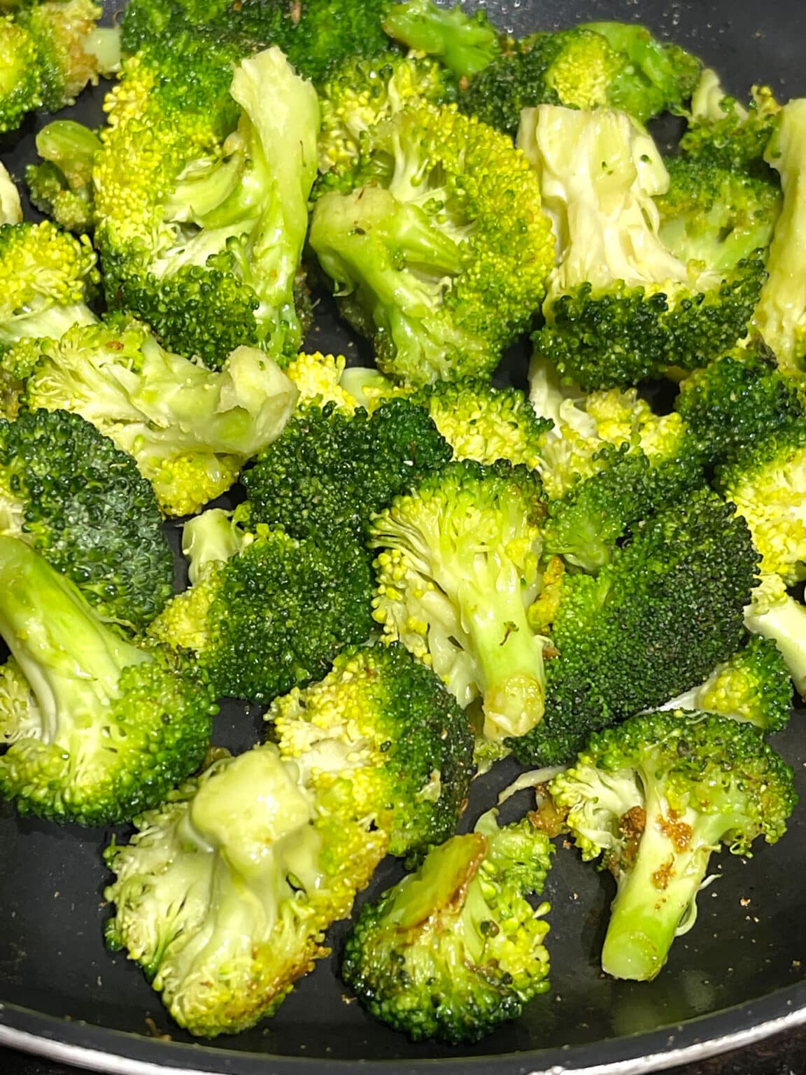Garlic Sauteed Broccoli On Stove Top - How To Saute Broccoli